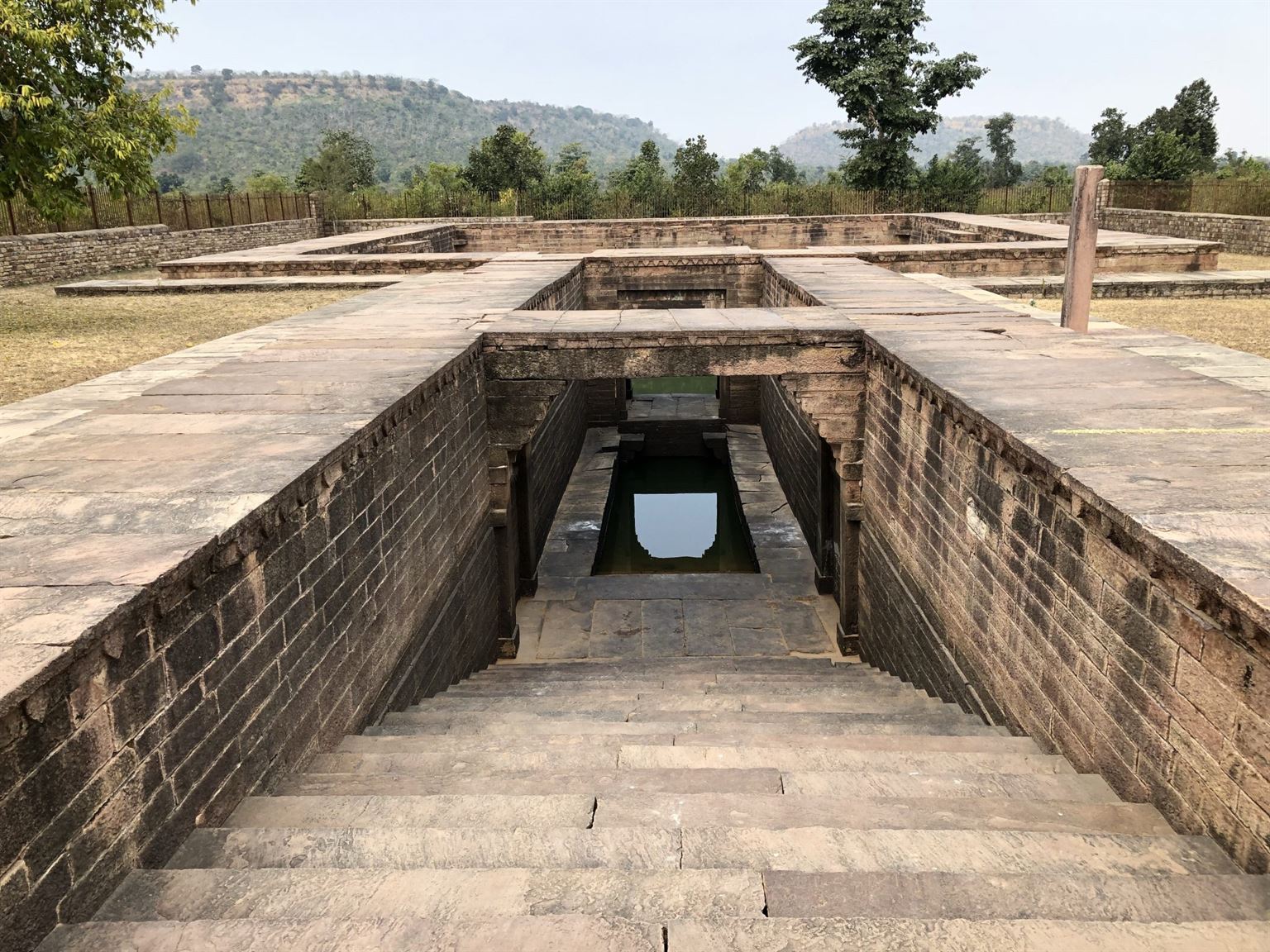 Battisi Baoli, Chanderi – Rana Safvi