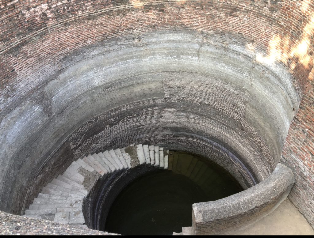 Helical stepwell in Pavagadh area of Gujarat – Rana Safvi