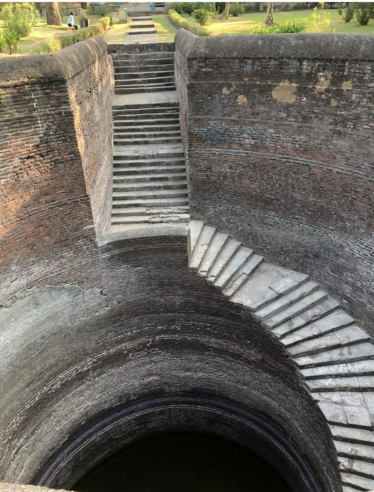 Helical stepwell in Pavagadh area of Gujarat – Rana Safvi